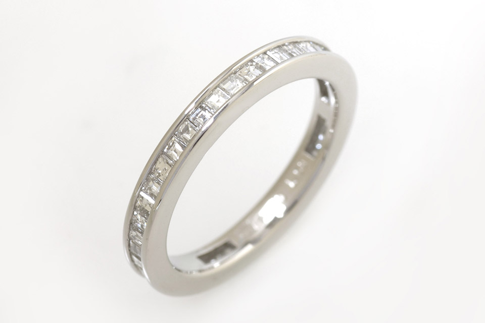 Pt900 エタニティ ダイヤリング D1.00ct